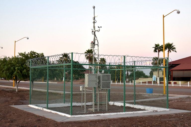 Weather Station with PLC Arduino. Industrial controller.